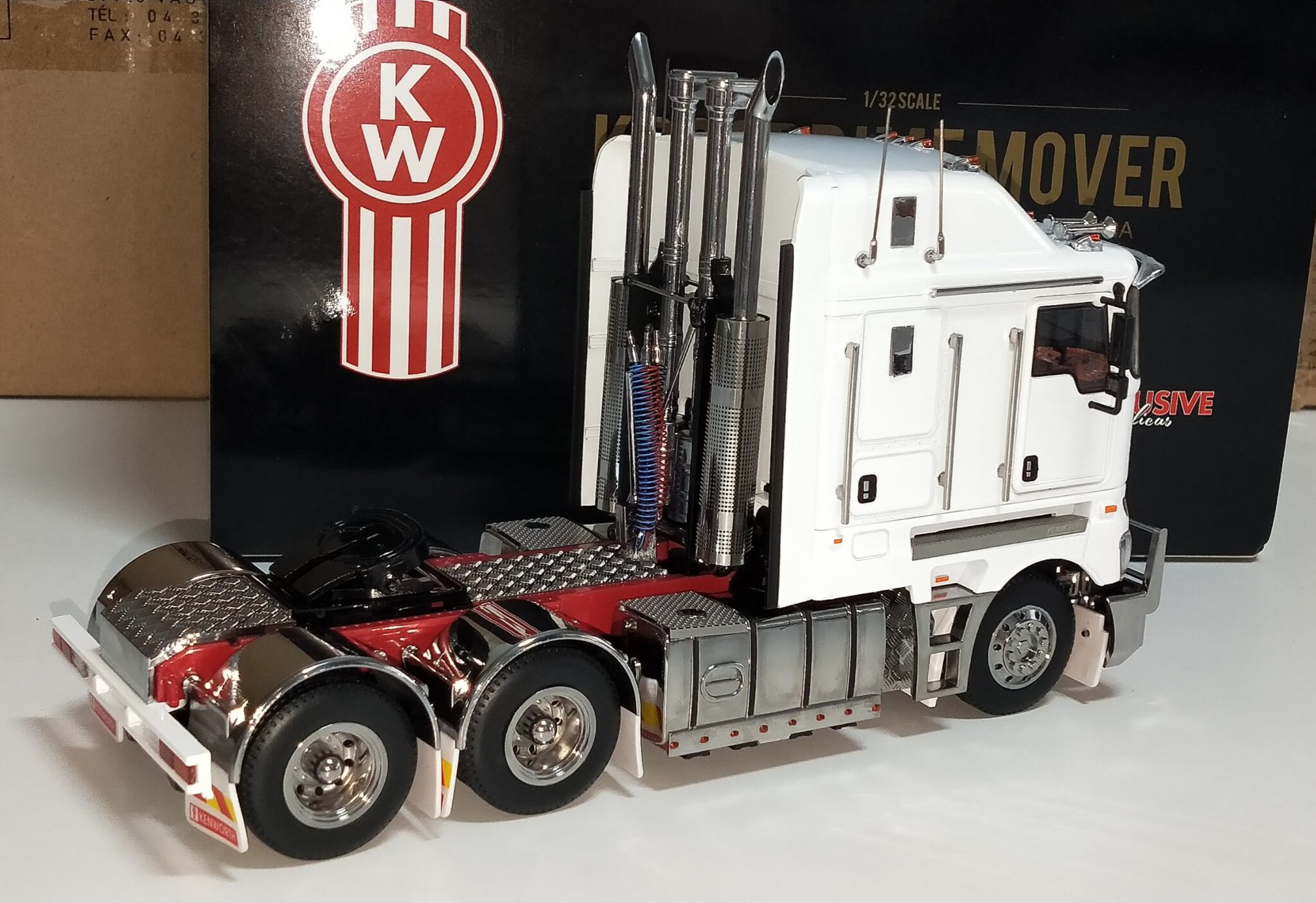 KENWORTH K200 1971 WHITE PRIME MOVER EXCLUSIVE REPLICAS 1:32 LIMITED ...